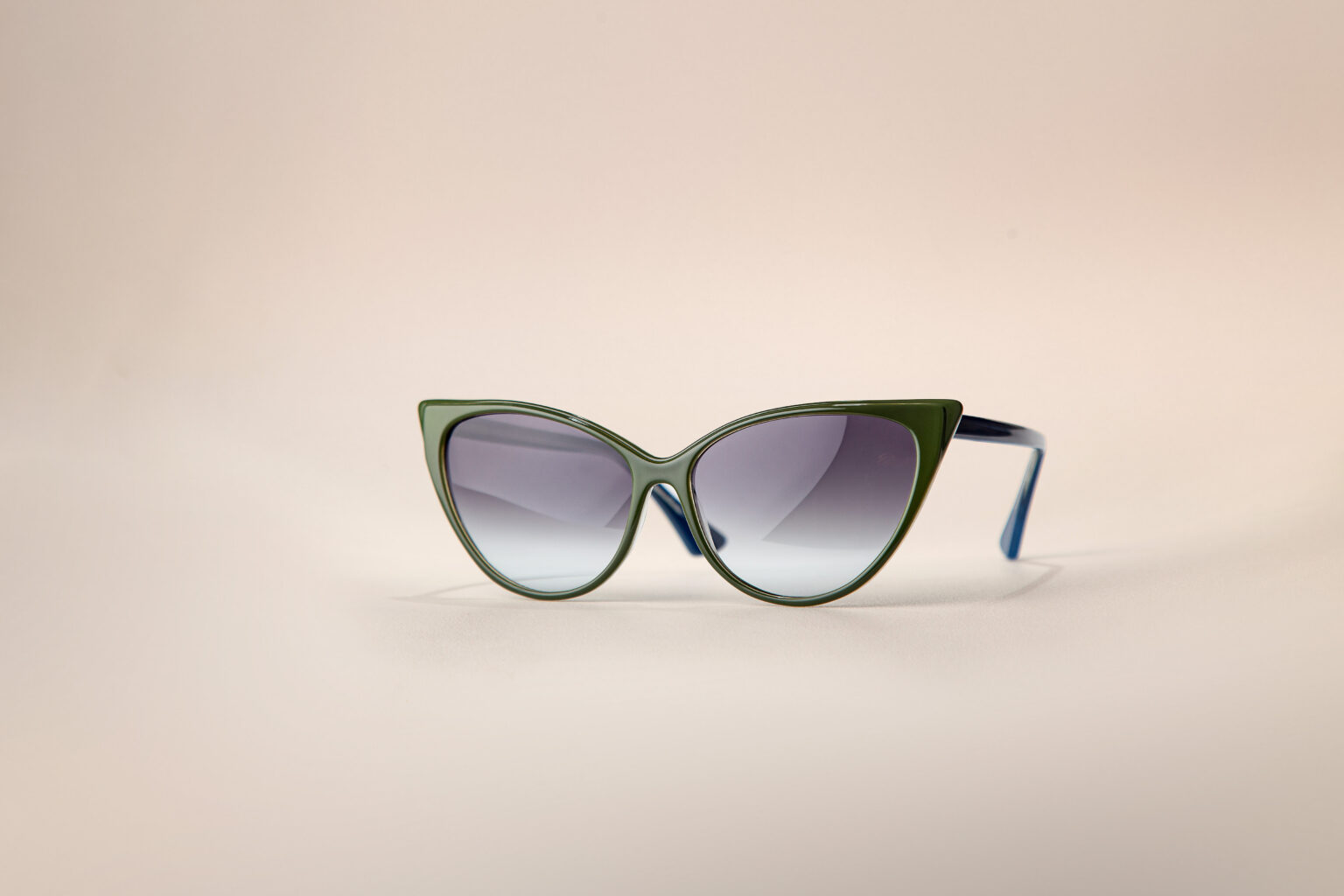 Mia Verde haste azul - Pitangueira Vix